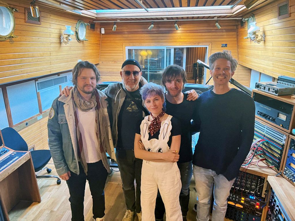Wild Things announce new Pete Townshend-produced album 'Afterglow ...